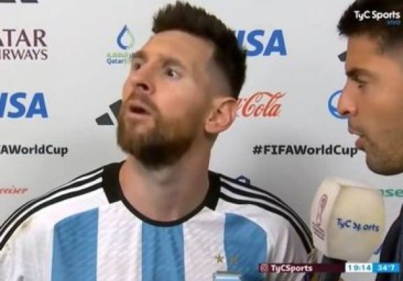 ¡Insólito! Se tatuó el "que miras bobo" con la cara de Lionel Messi y ...
