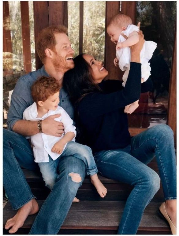 |VIDEO| Mirá las imágenes más inéditas de Archie, el hijo mayor del ...