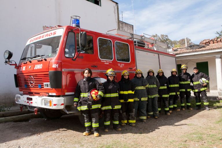 Escándalo en Salta: los bomberos solo tienen disponibles 4 bocas ...
