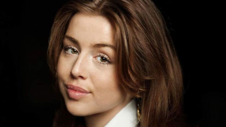 Alexia de Holanda ha decidido renunciar a la vida real para cumplir con ...